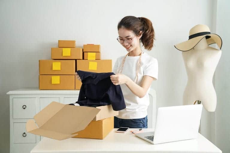 The Best Side Hustles & Side Jobs You Can Start On Your Own